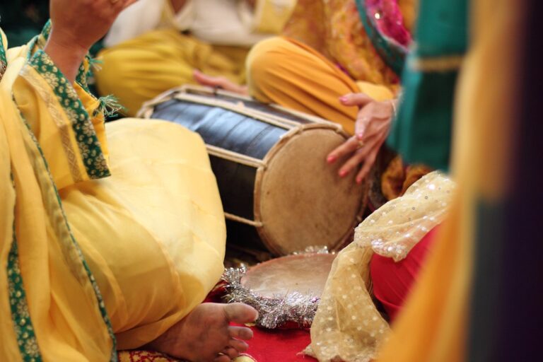 A GUIDE TO PAKISTANI WEDDING RITUALS - Andaaz Fashion Blog