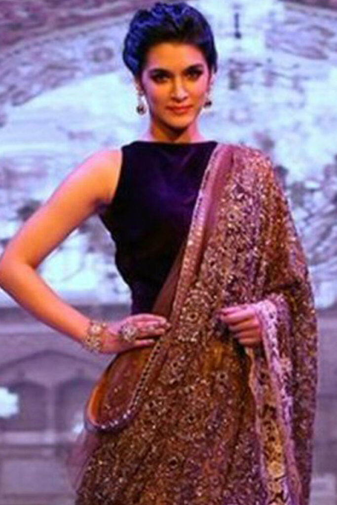 5 AMAZING WAYS TO DRAPE YOUR LEHENGA DUPATTA! - Andaaz Fashion Blog