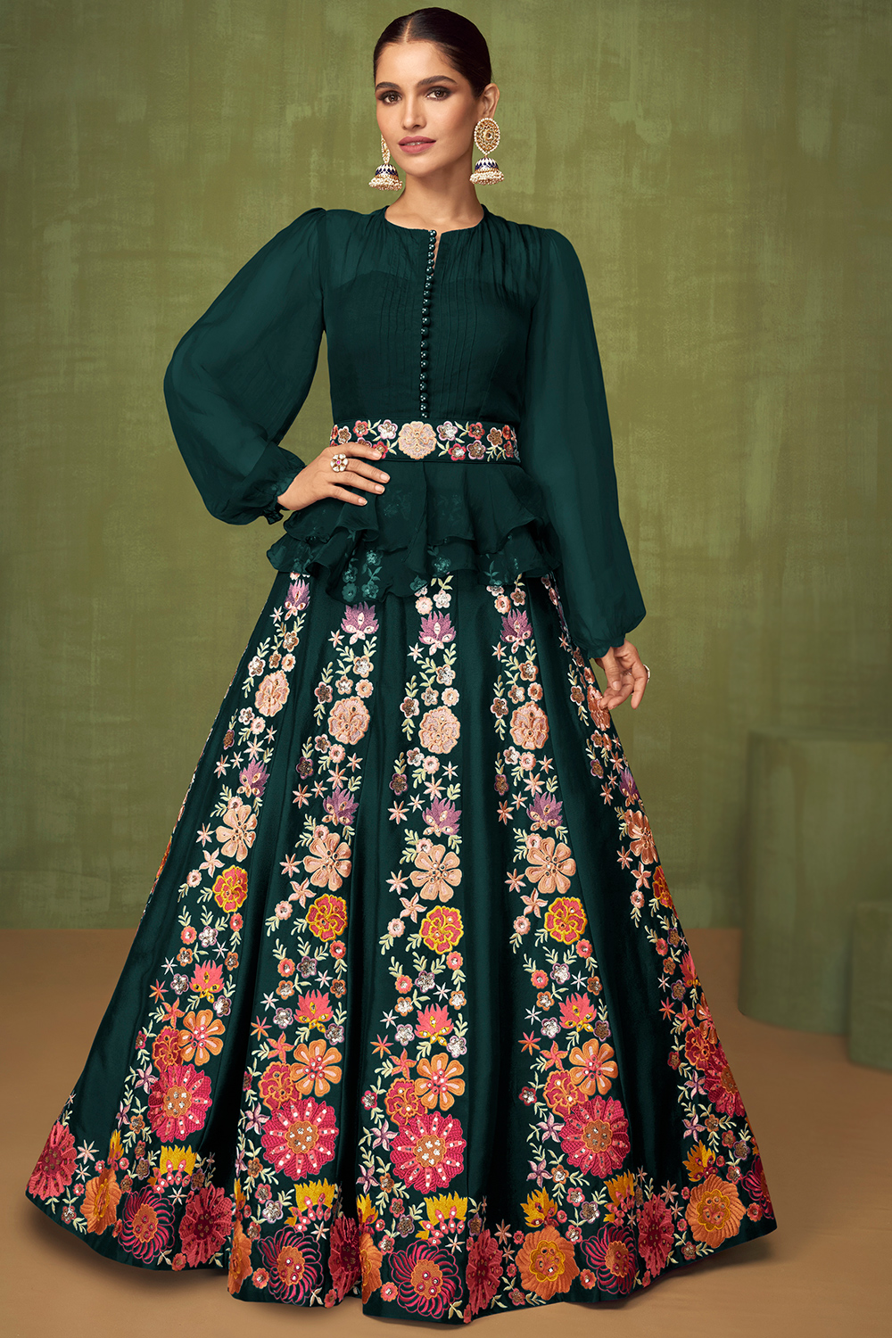 What to Wear to a Muslim Wedding: Elegant and Respectful - Andaaz ...