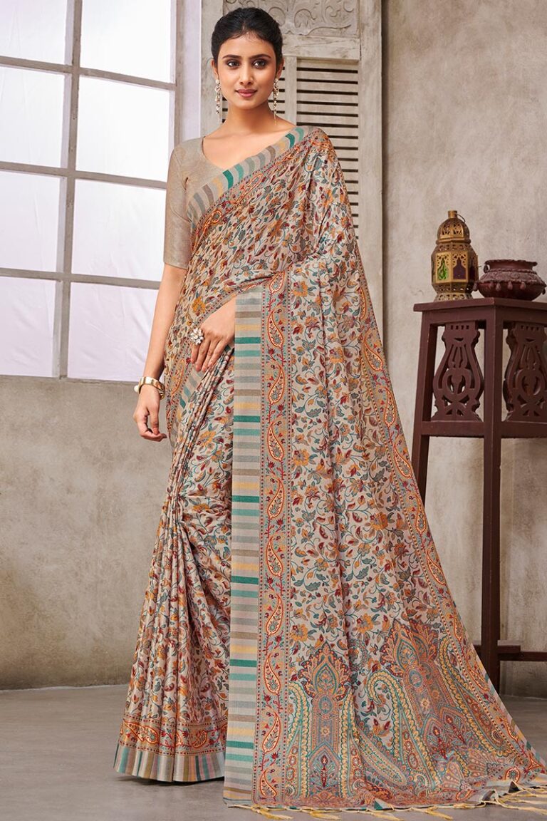 What is a Pashmina? A Guide to the Luxurious Fabric - Andaaz Fashion Blog